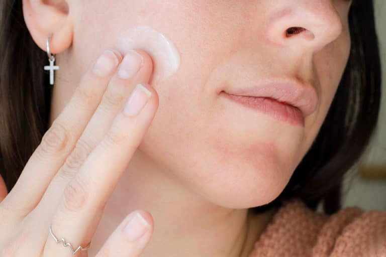 ¿Cómo tratar la piel con rojeces? Consejos de hidratación